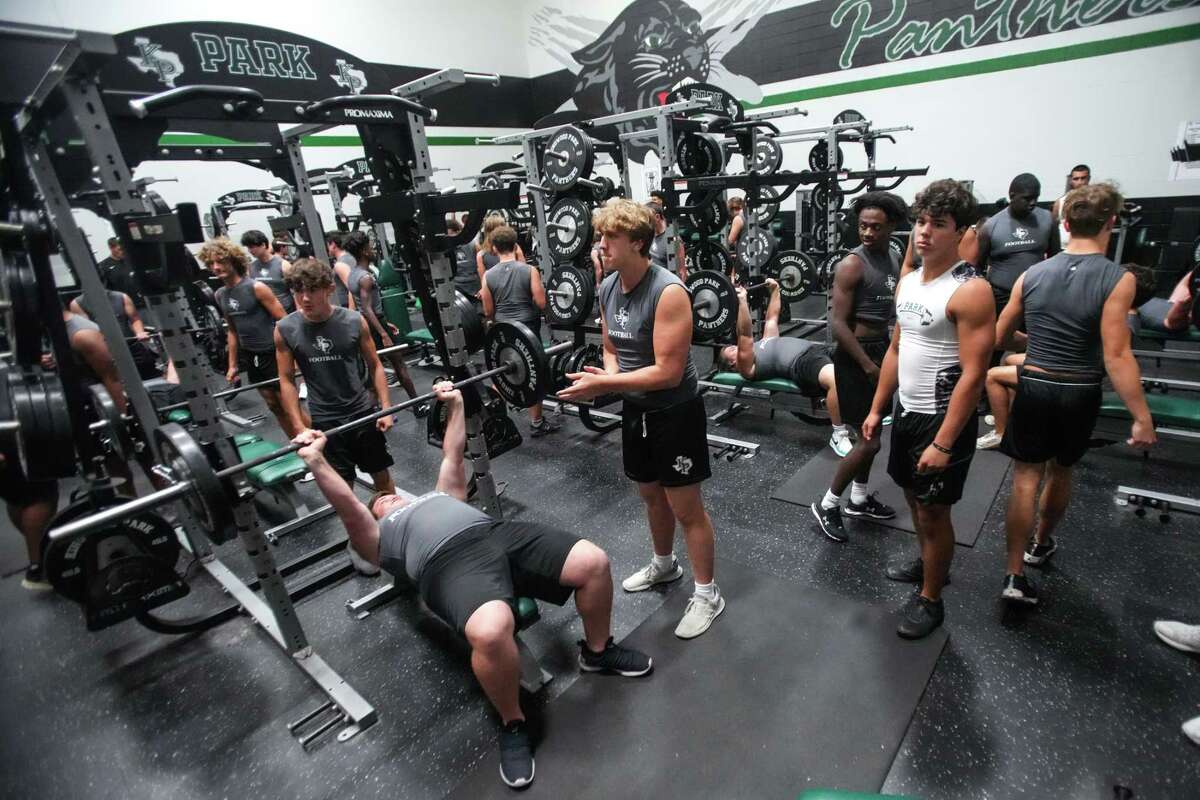 High school football: Kingwood Park team looks to end playoff drought