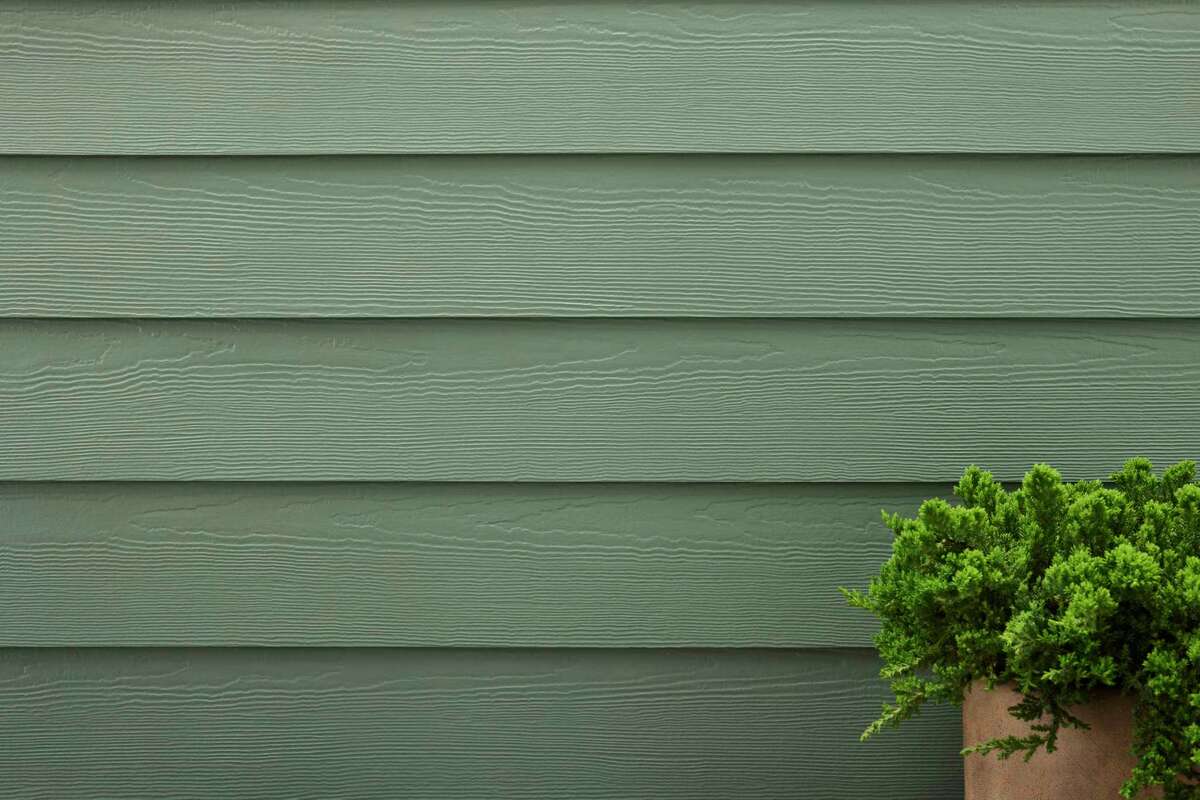 HGTV stars Chip and Joanna Gaines are launching siding collection