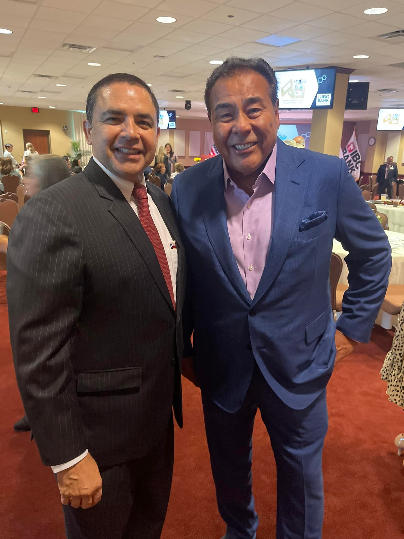 ABC reporter asks Laredo 'What Would You Do?' in moral challenges