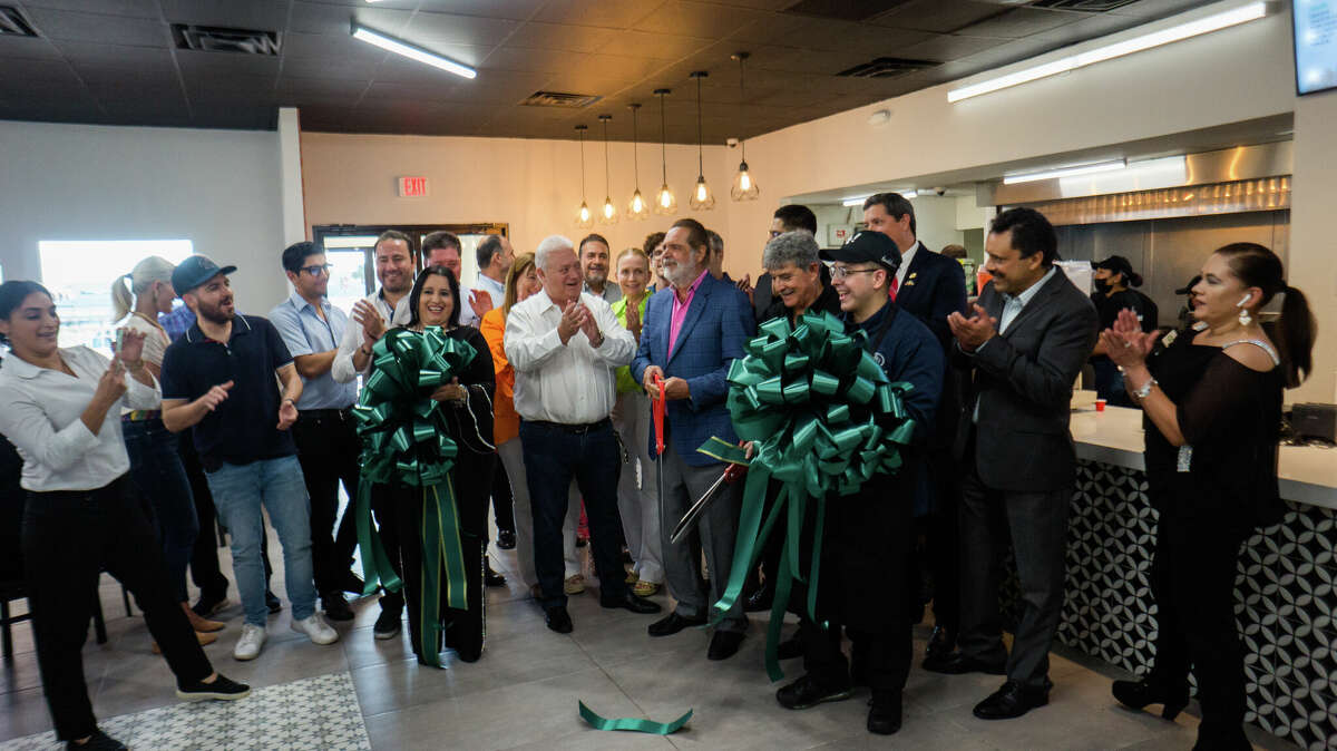 Taco Tote unveils new logo and restaurant remodel