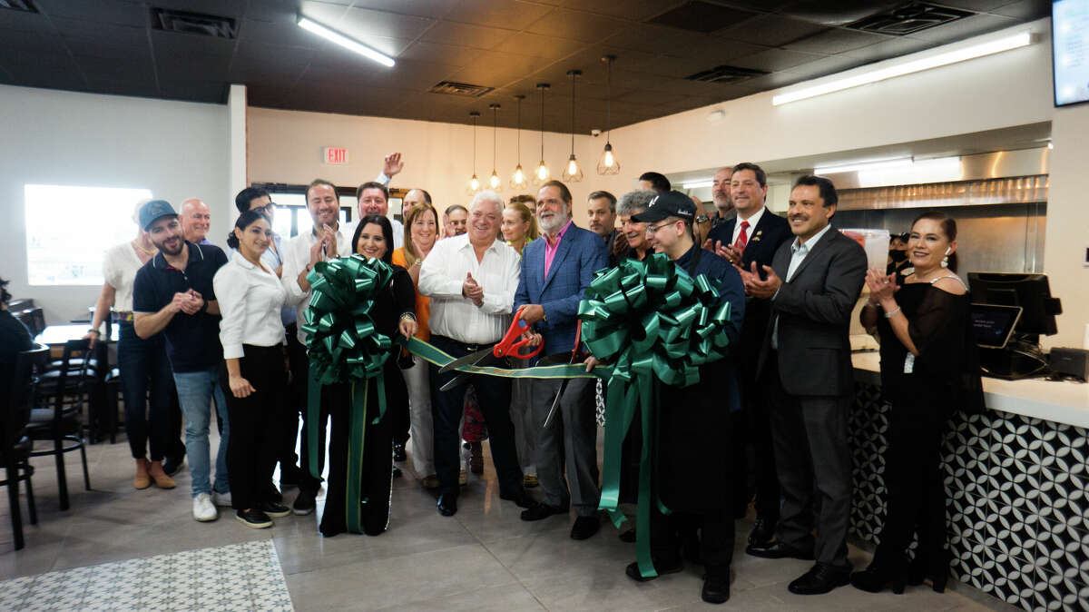 Taco Tote unveils new logo and restaurant remodel