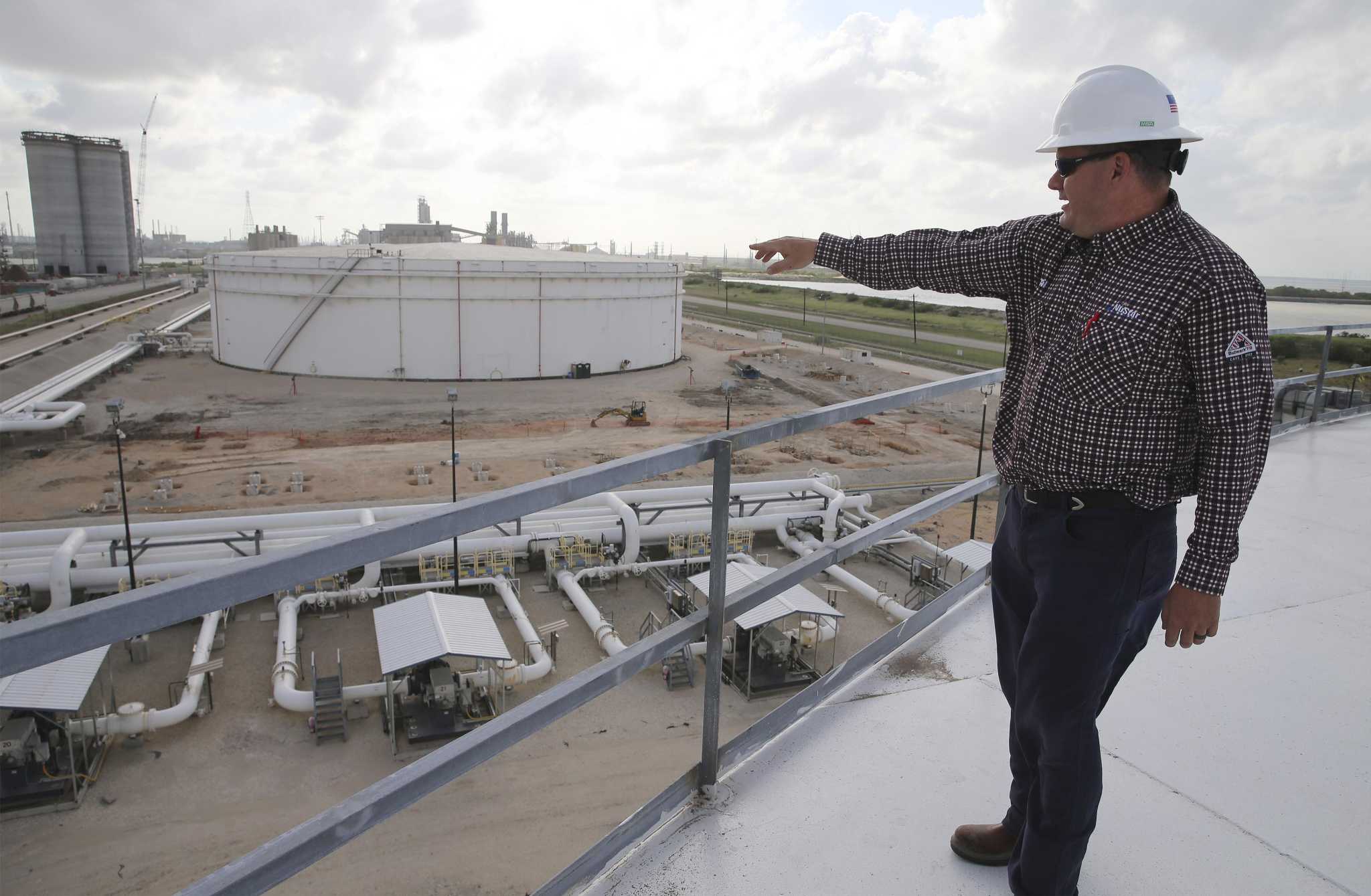 NuStar Energy posts highest fourth-quarter profit in company history