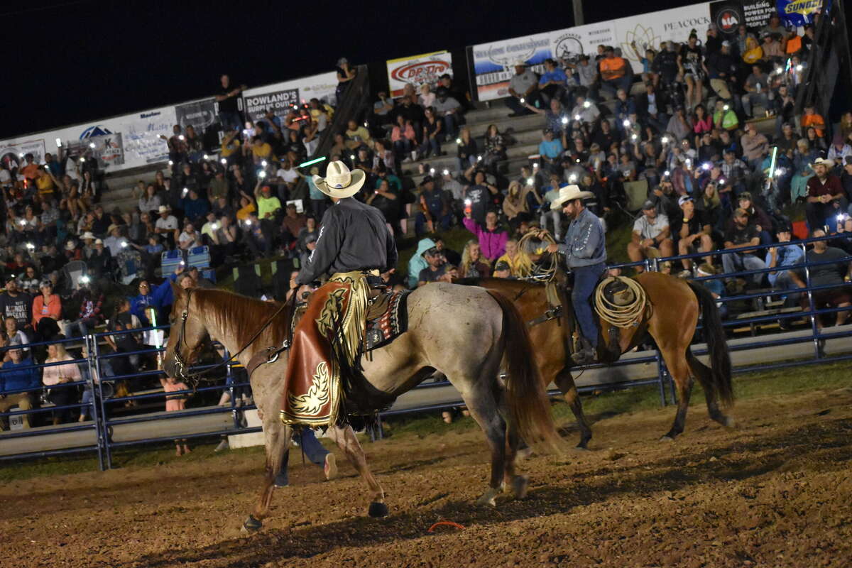 Stanwood native wins Rodeo on the Pond bull riding event in Morley