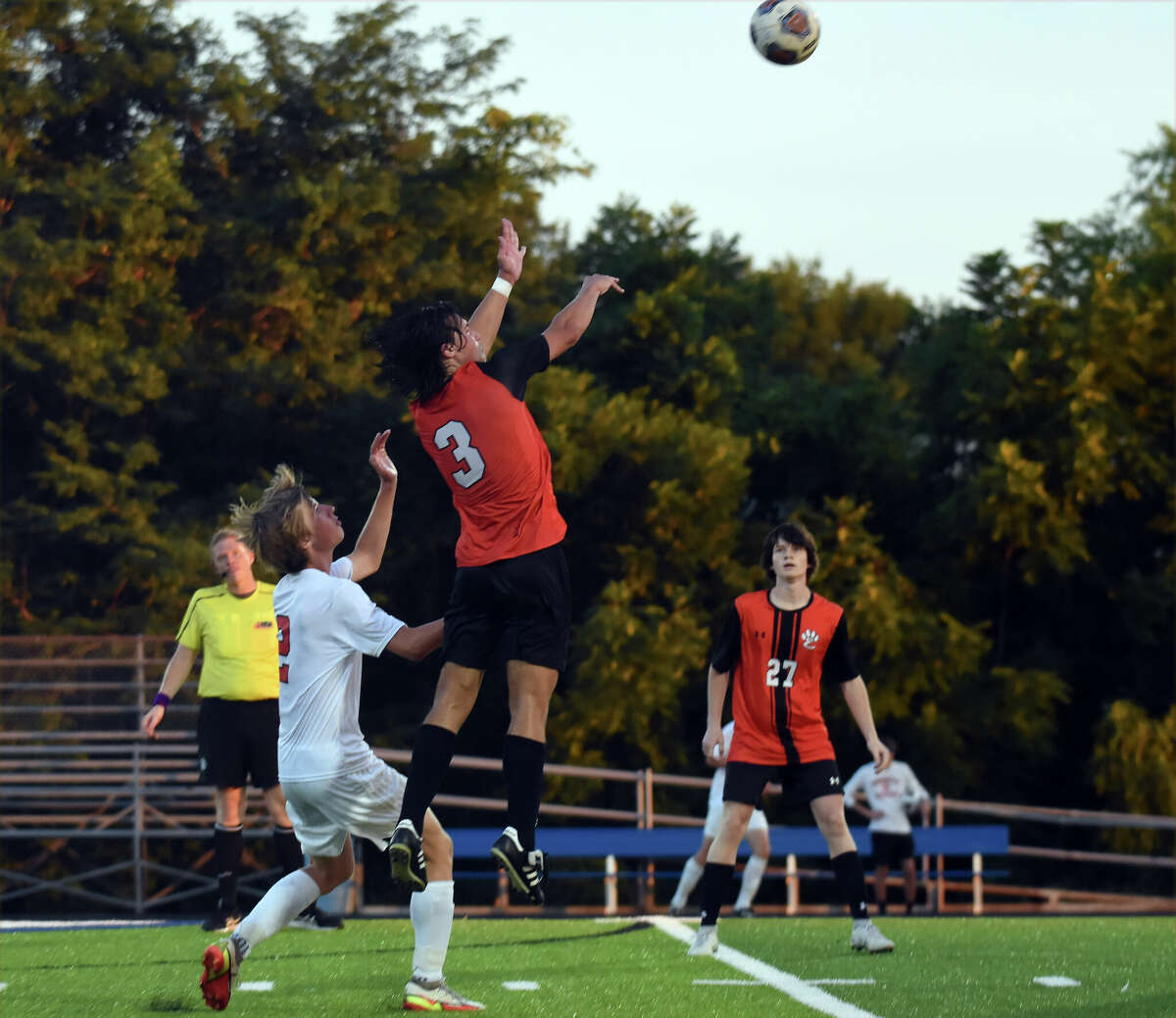 Axton Anom, George Gkikas score in Edwardsville's 2-0 win over Springfield