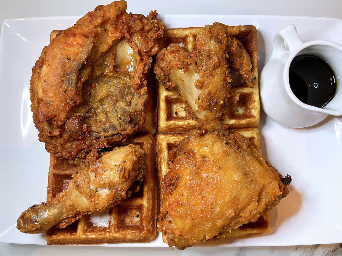Gauche Sugar Factory on the River Walk barely makes the D-list