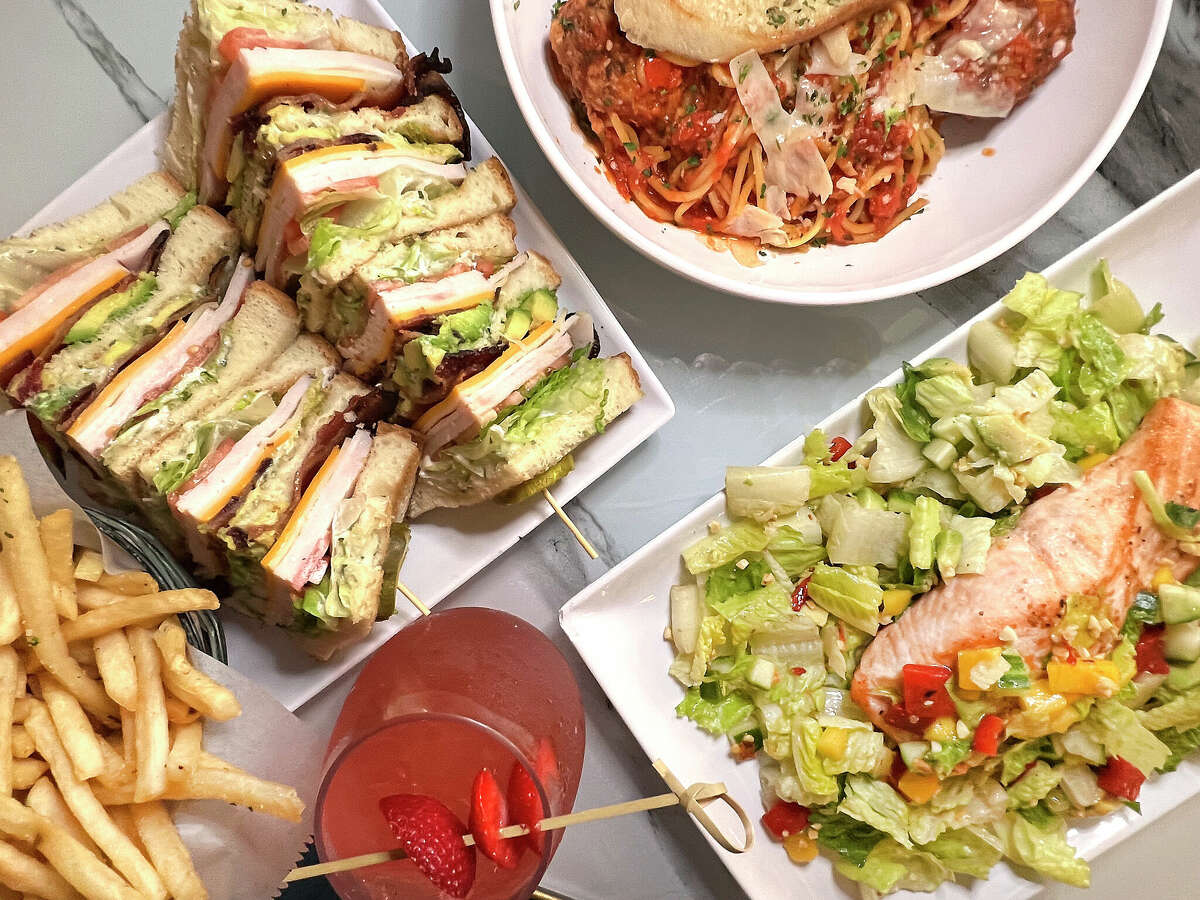 Gauche Sugar Factory on the River Walk barely makes the D-list