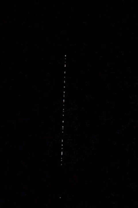 SpaceX Starlink satellite train causes confusion, asking what is it? SpaceX Starlink satellite train causes confusion, asking what is it?