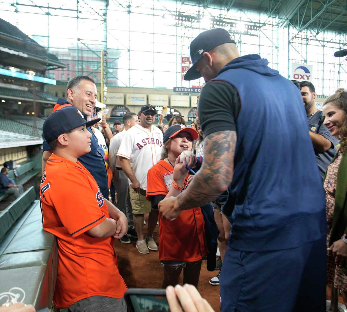 Uvalde survivor Mayah Zamora visits Houston for Astros first pitch