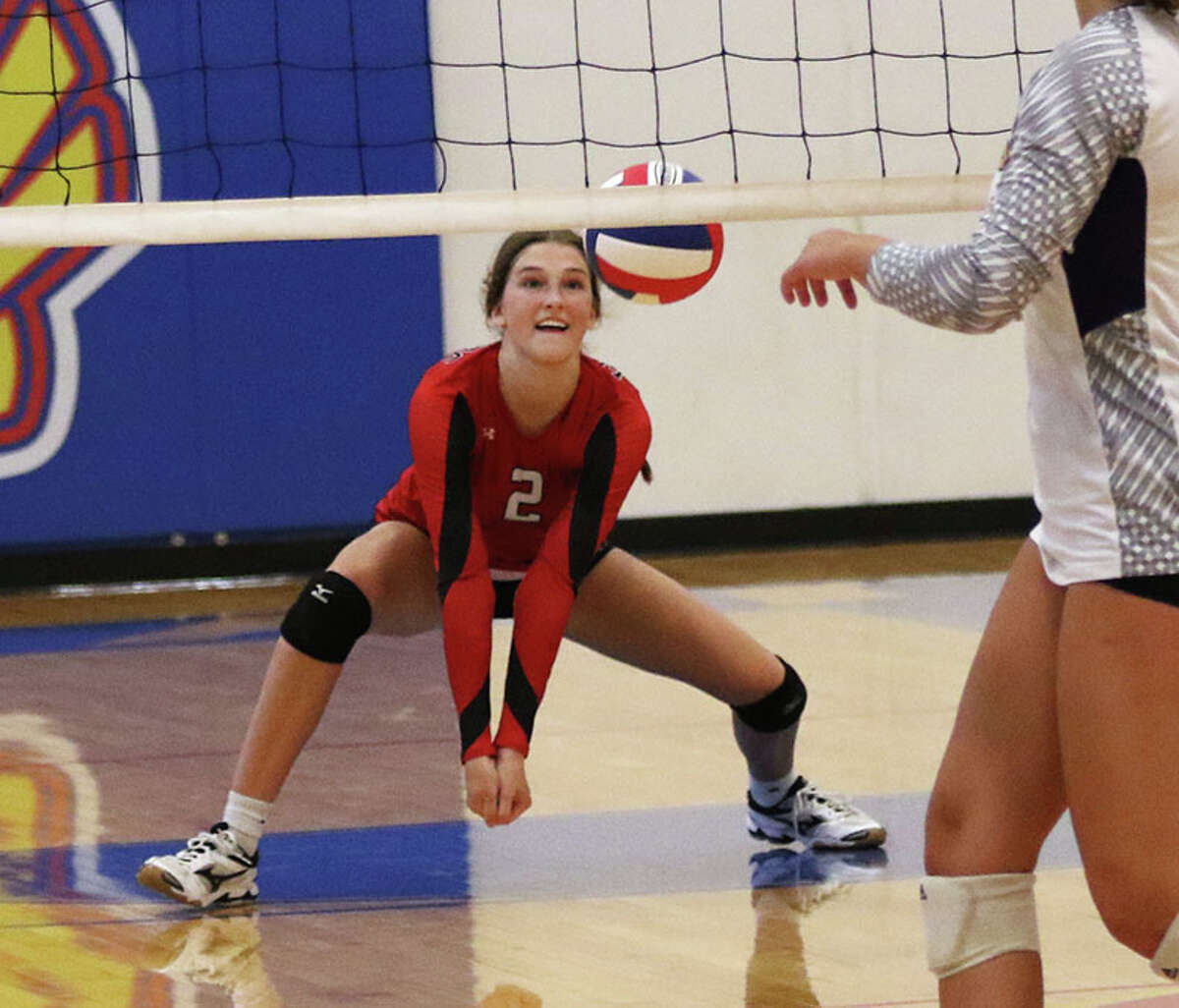 TUESDAY VOLLEYBALL ROUNDUP: Calhoun makes big splash in Roxana pool
