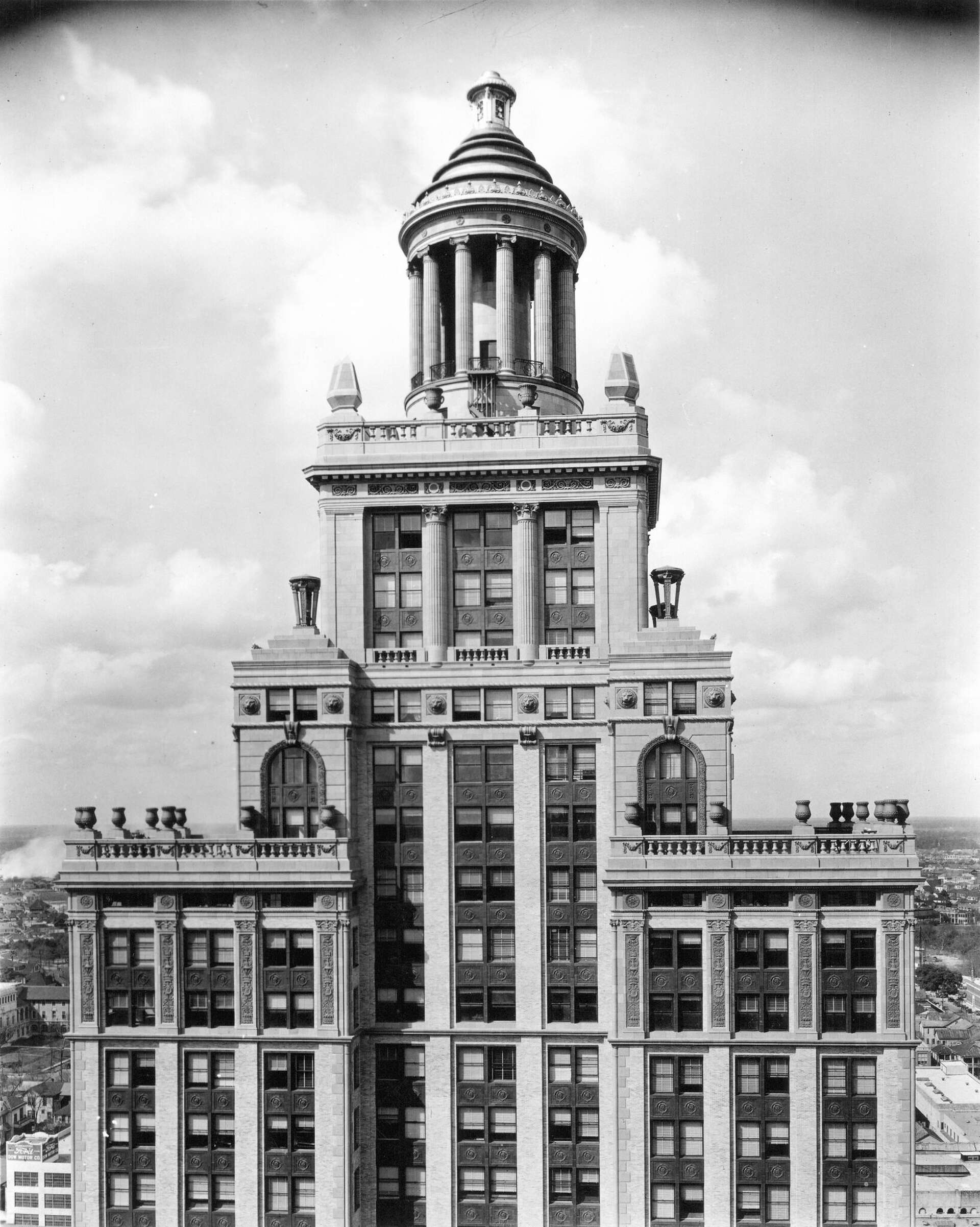 Houston's Esperson buildings to get apartments in $50M makeover