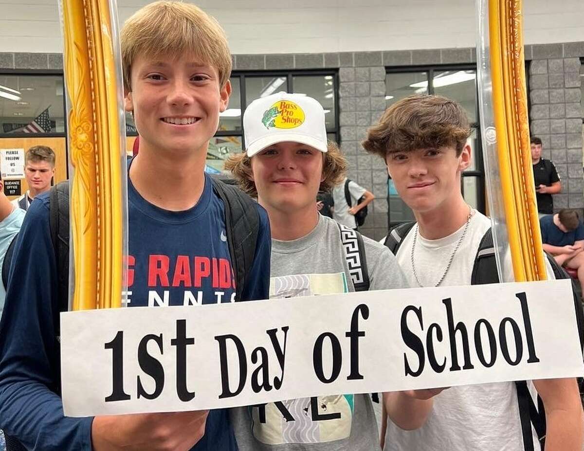 See student, staff smiles during first day at Big Rapids Schools