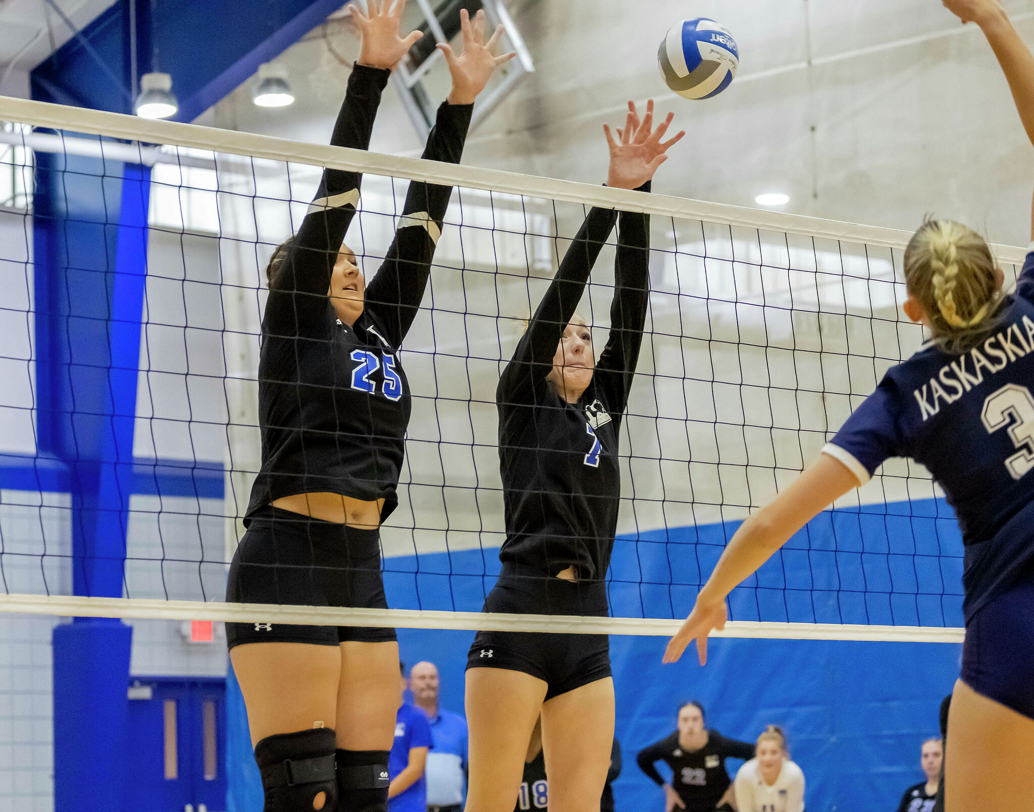 Lewis and Clark volleyball hosts Kaskaskia, Saint Louis in opener