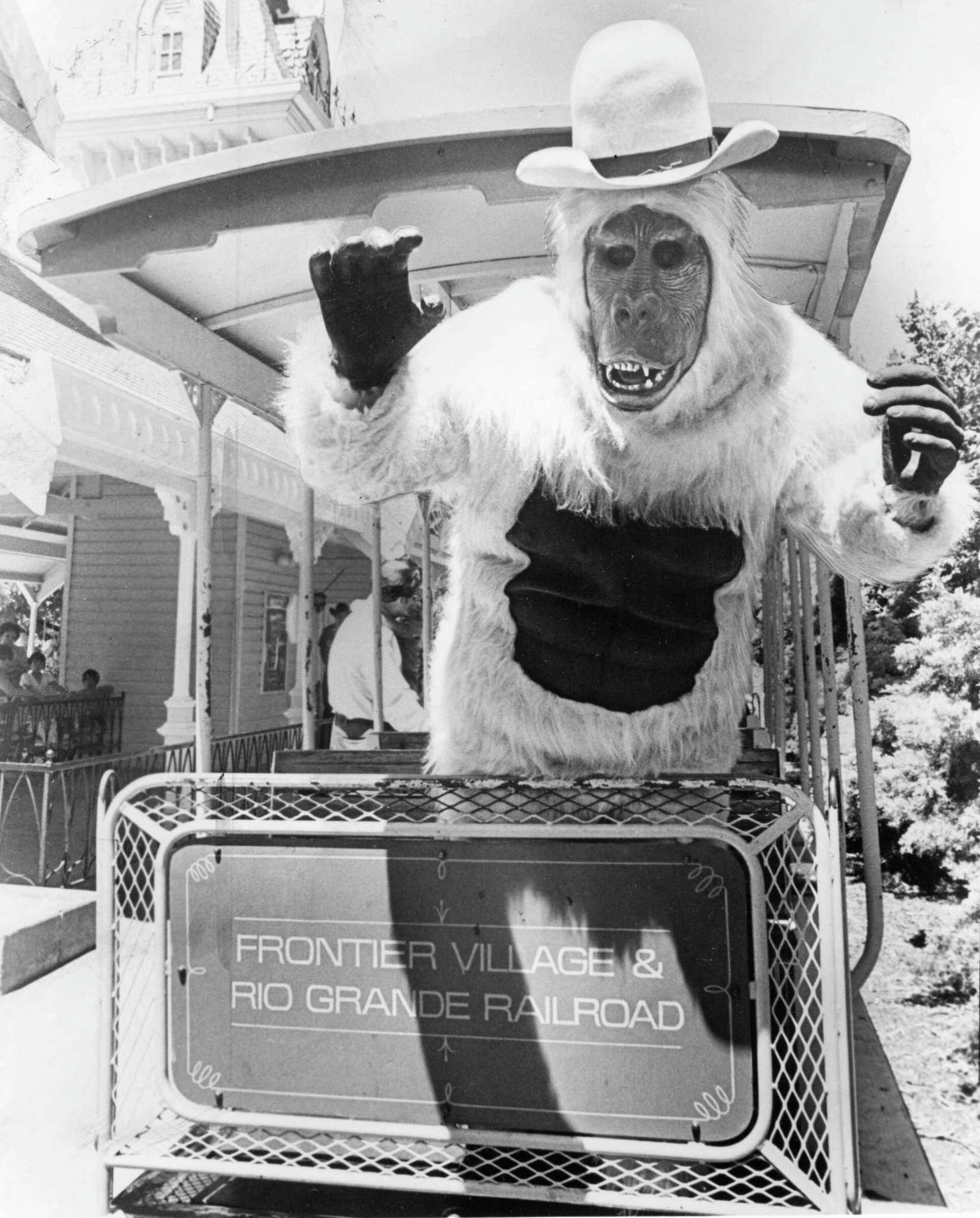 ‘A child-size Wild West’: Remembering Frontier Village, San Jose’s ...