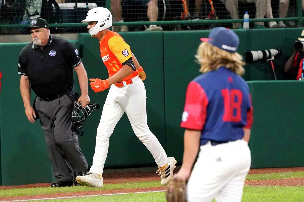 Little League World Series: Pearland tops Pennsylvania team, stays alive