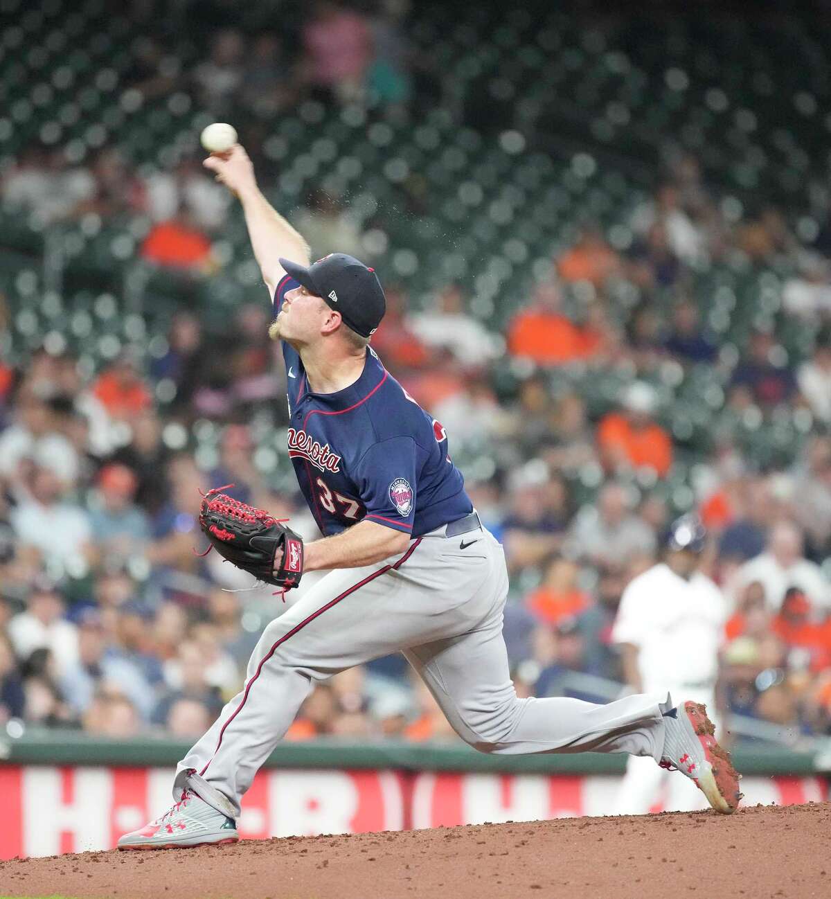 Houston Astros; Chas McCormick dislocates finger