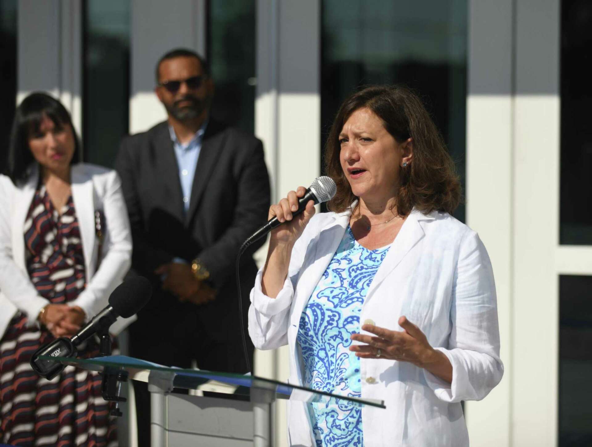 Norwalk Republican Scicchitano, Democrat Smyth plan to run for mayor