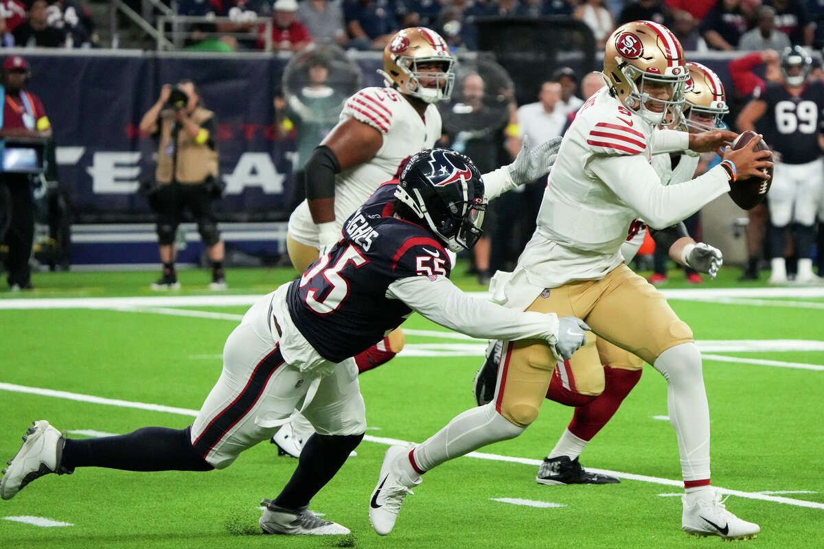 Houston Texans' Jerry Hughes, Kurt Hinish shine in preseason