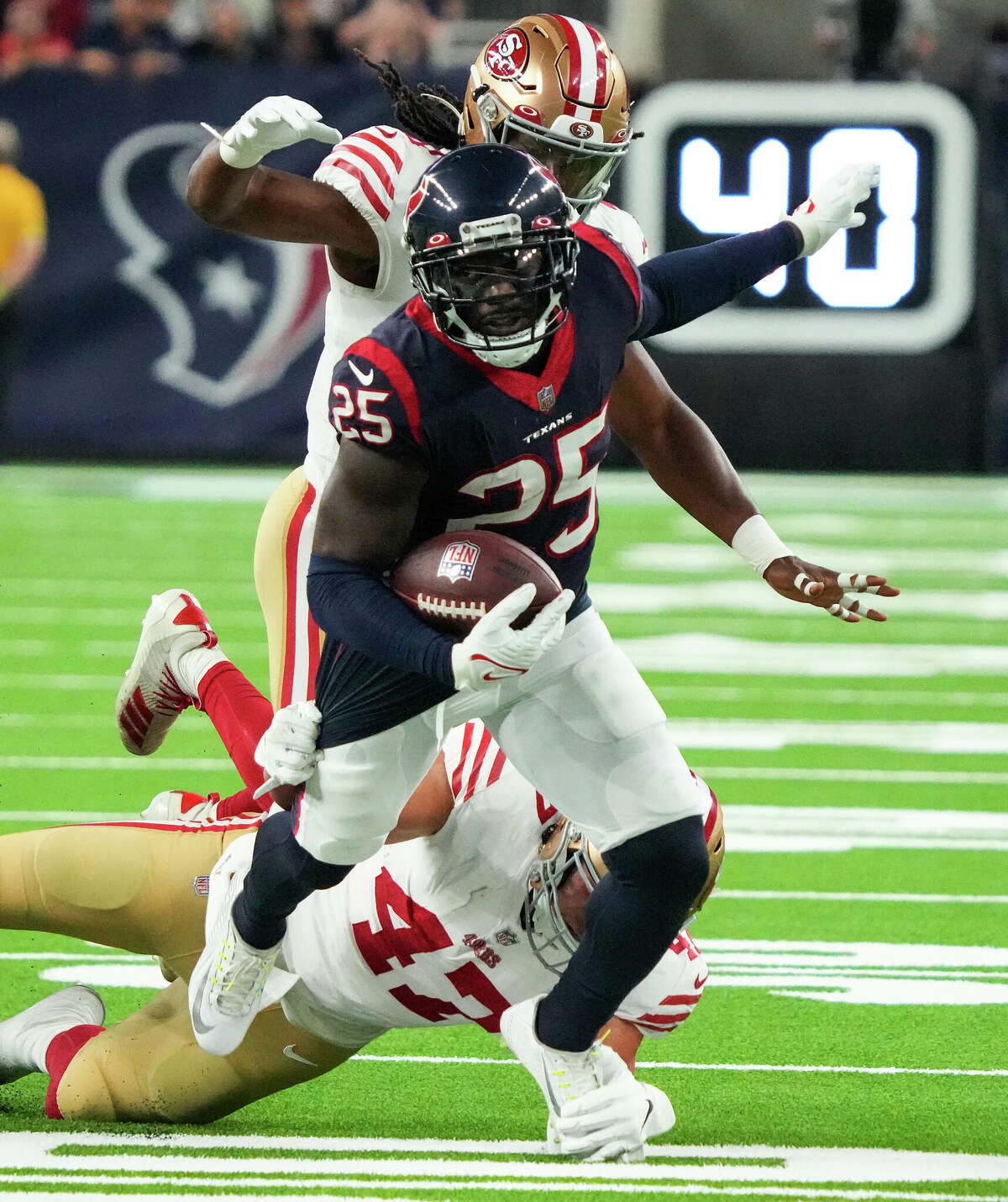 Houston Texans' Jerry Hughes, Kurt Hinish shine in preseason