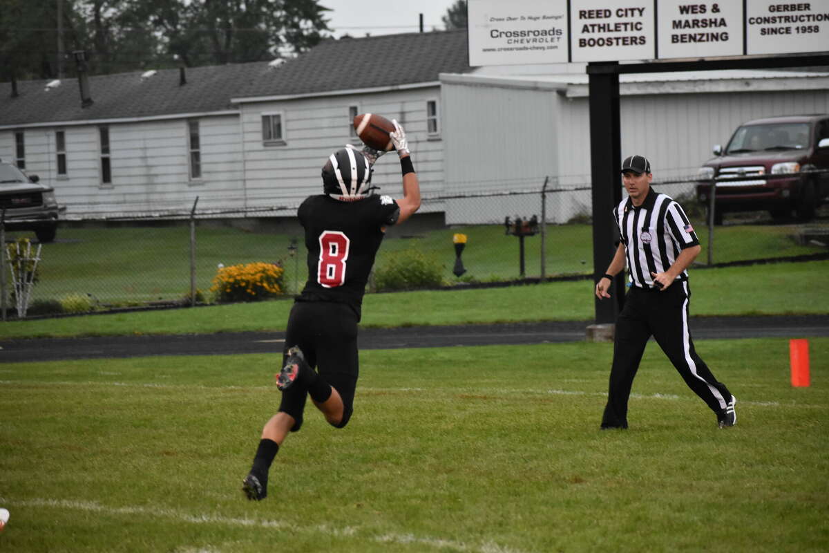 Reed City football cruises to 64-16 win