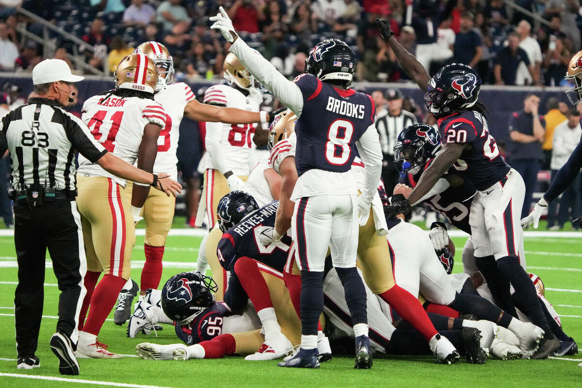 Houston Texans' Jerry Hughes, Kurt Hinish shine in preseason