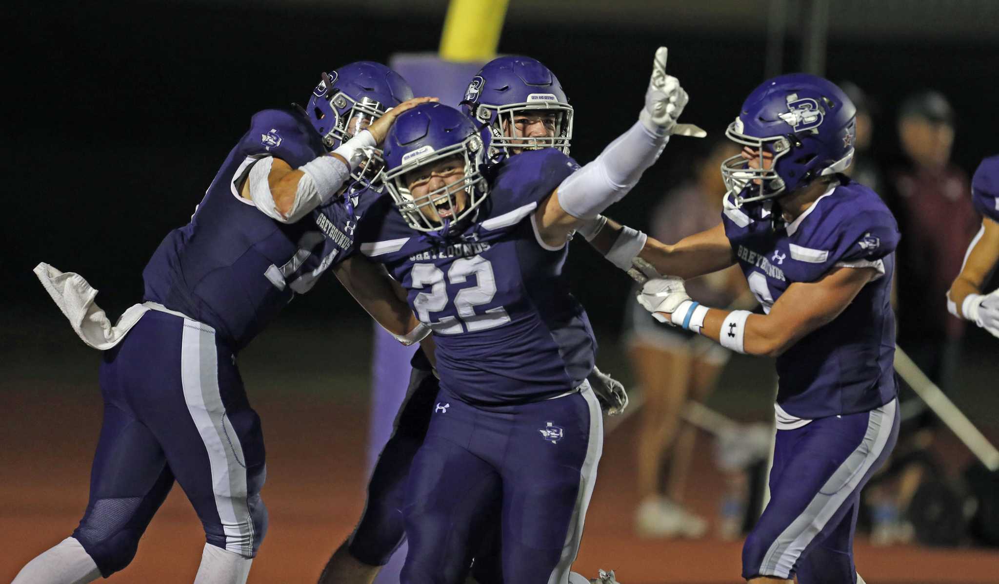 Boerne turns on power in 35-32 win over Flour Bluff