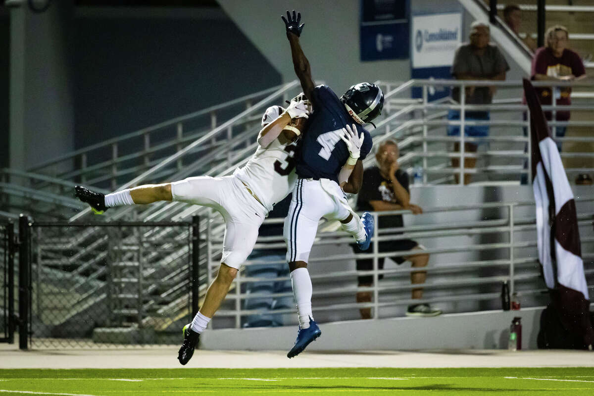 Cinco Ranch Cougars roll past College Park Cavaliers