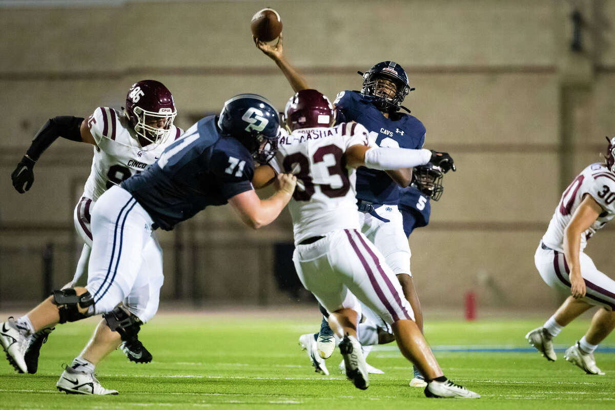 Cinco Ranch Cougars roll past College Park Cavaliers