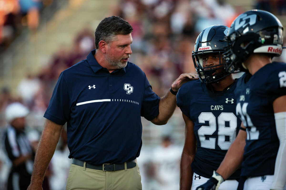 Cinco Ranch Cougars roll past College Park Cavaliers