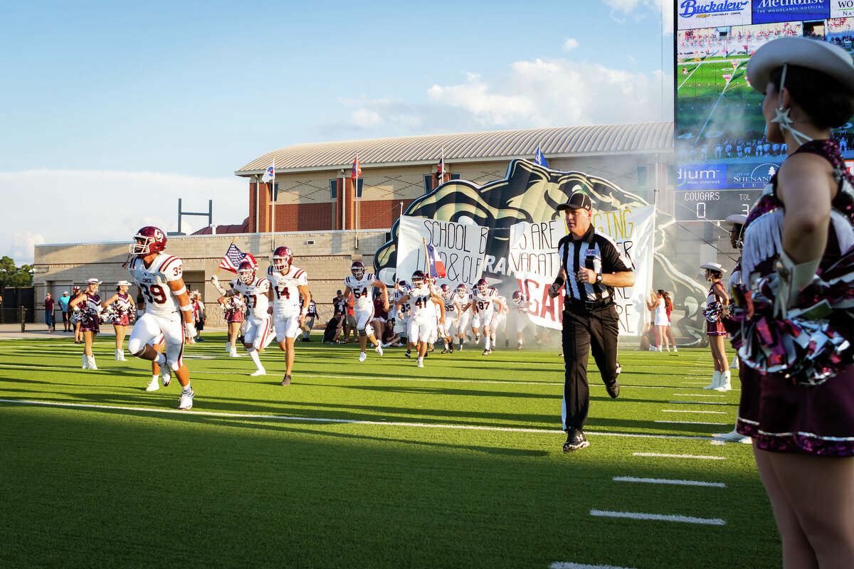 Cinco Ranch Cougars roll past College Park Cavaliers