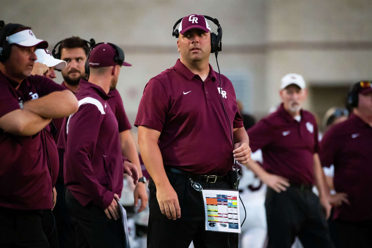 Cinco Ranch Cougars roll past College Park Cavaliers