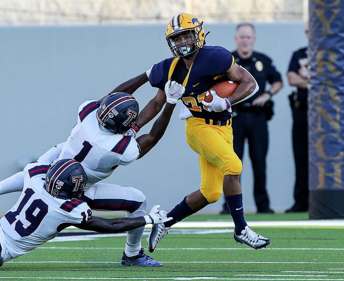 Katy Tompkins Falcons defeats Cypress Ranch Mustangs