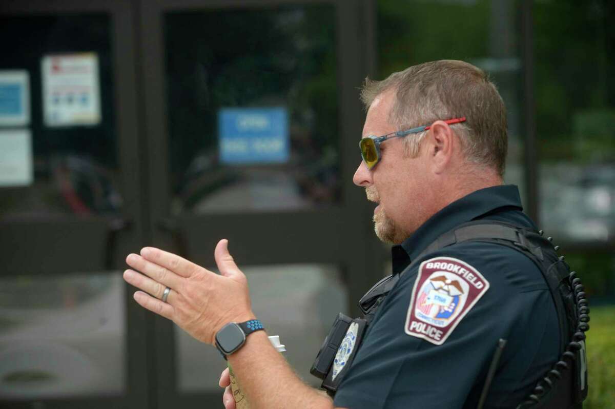 Brookfield school resource officer always thinks ‘what would I do if?’ How he helps keep kids safe