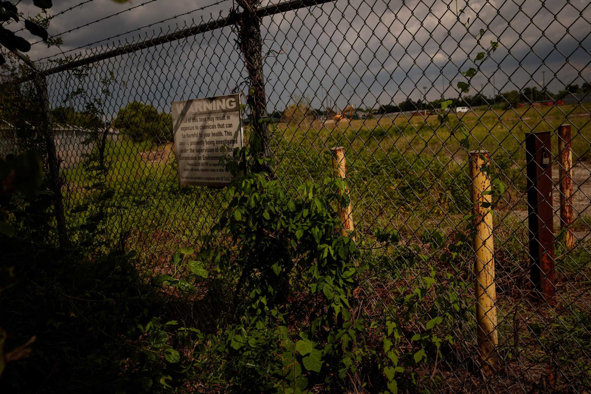 Union Pacific joins in seeking pause of Fifth Ward cleanup