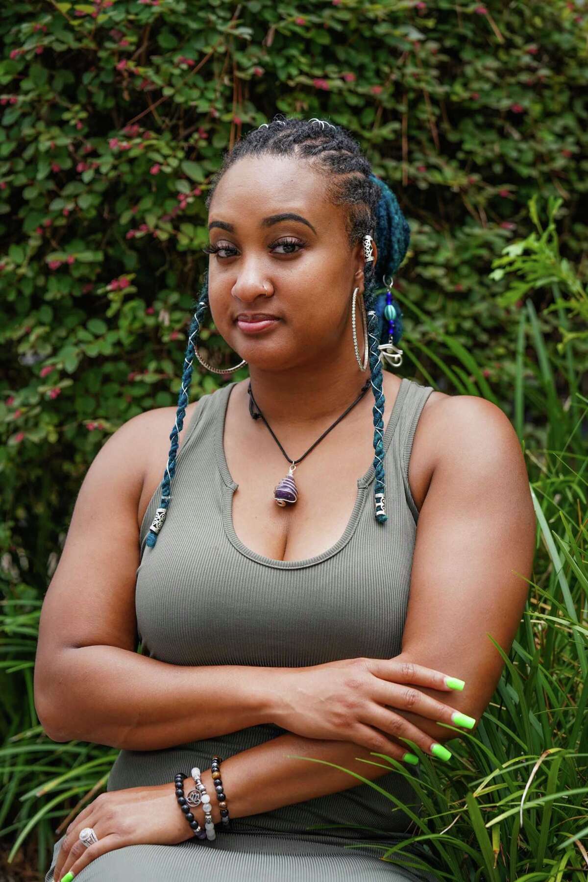 Houston mom hospitalized after touching a napkin left on her car