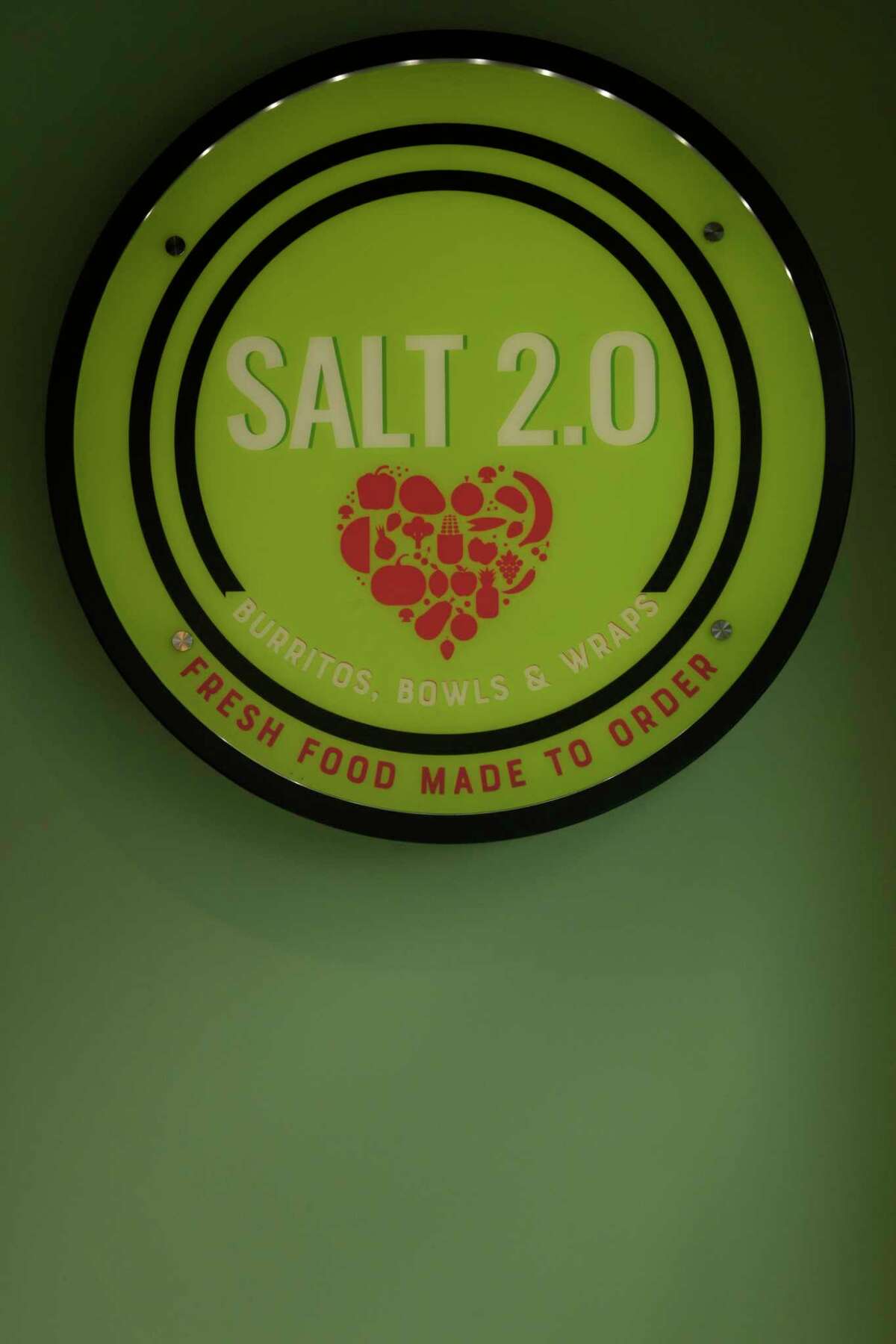 Salt 2.0 restaurant opens Brookfield location on Federal Road