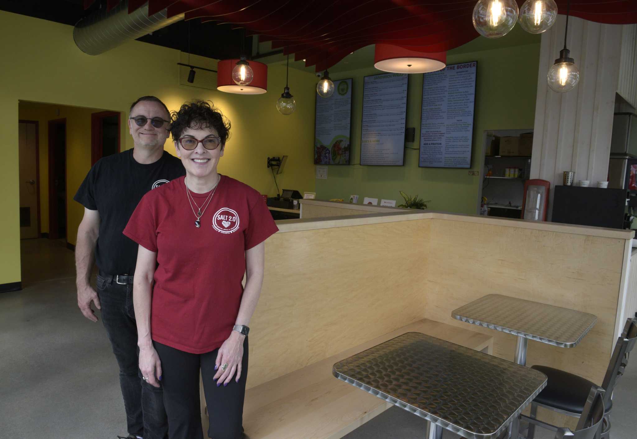 Salt 2.0 restaurant opens Brookfield location on Federal Road