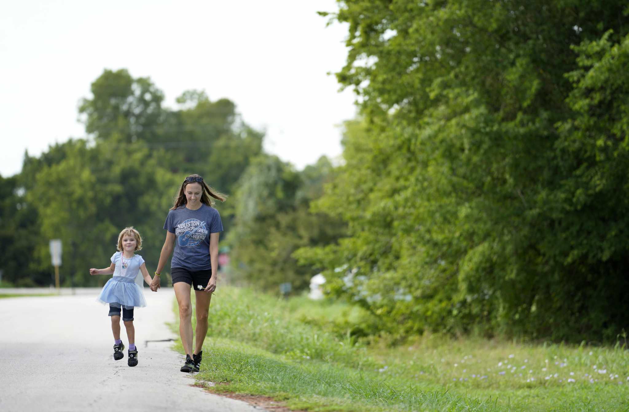 Simonton residents wanted to escape air pollution. A concrete batch ...