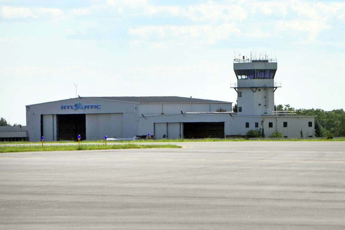 Waterbury-Oxford Airport adds customs office, eyes future growth
