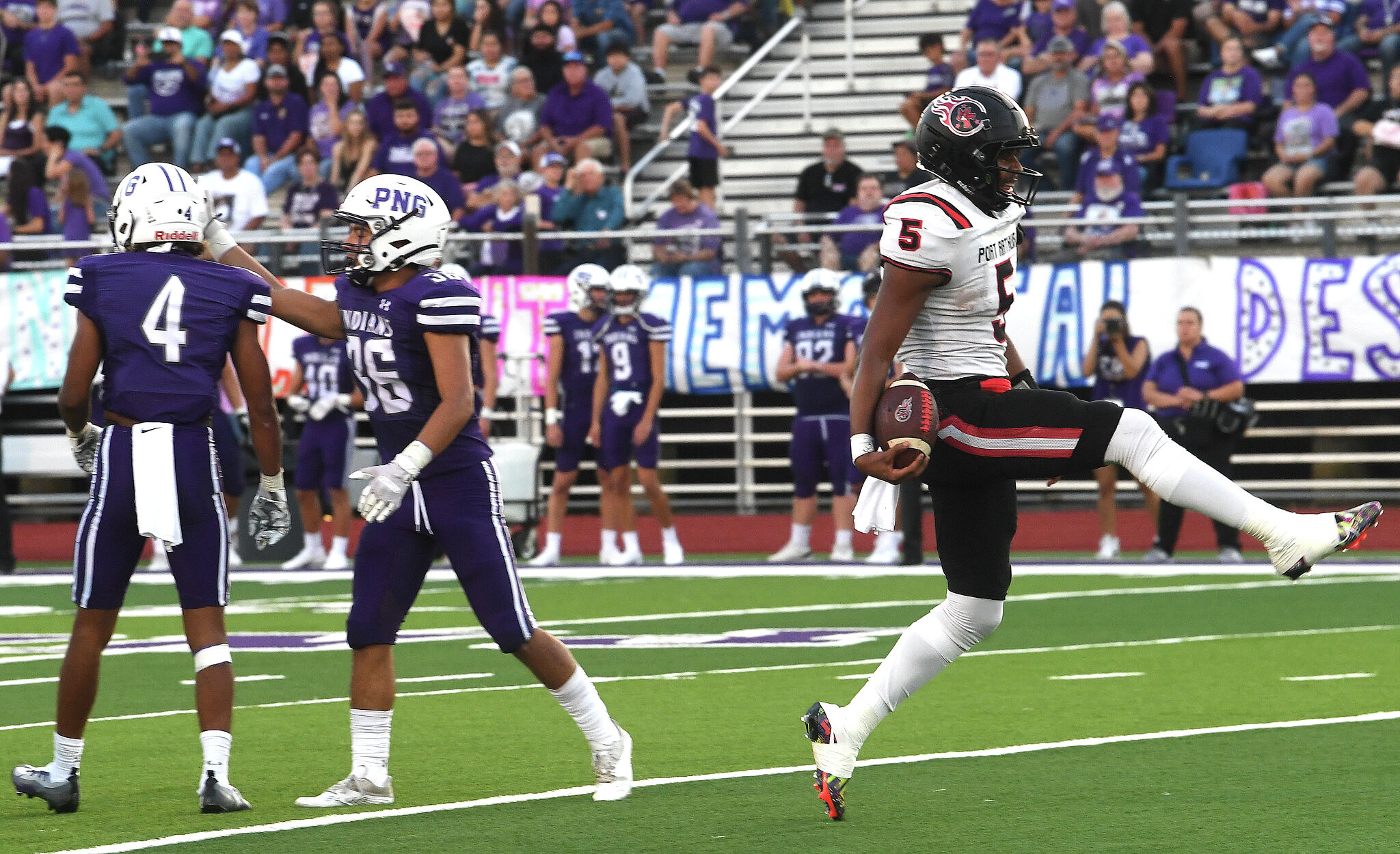 New Memorial quarterback shines during blowout win over Port Neches-Groves