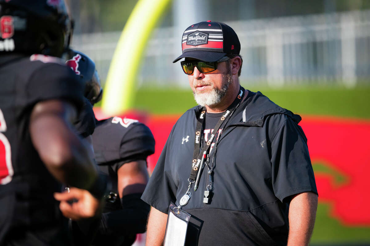 Westfield Mustangs routs Cypress Parks Tigers to open season