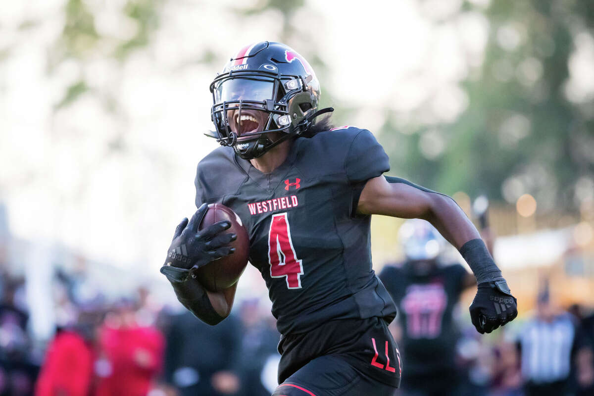 Westfield Mustangs routs Cypress Parks Tigers to open season