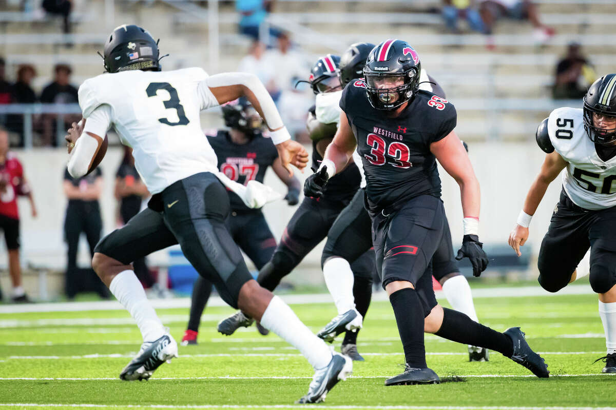 Westfield Mustangs routs Cypress Parks Tigers to open season