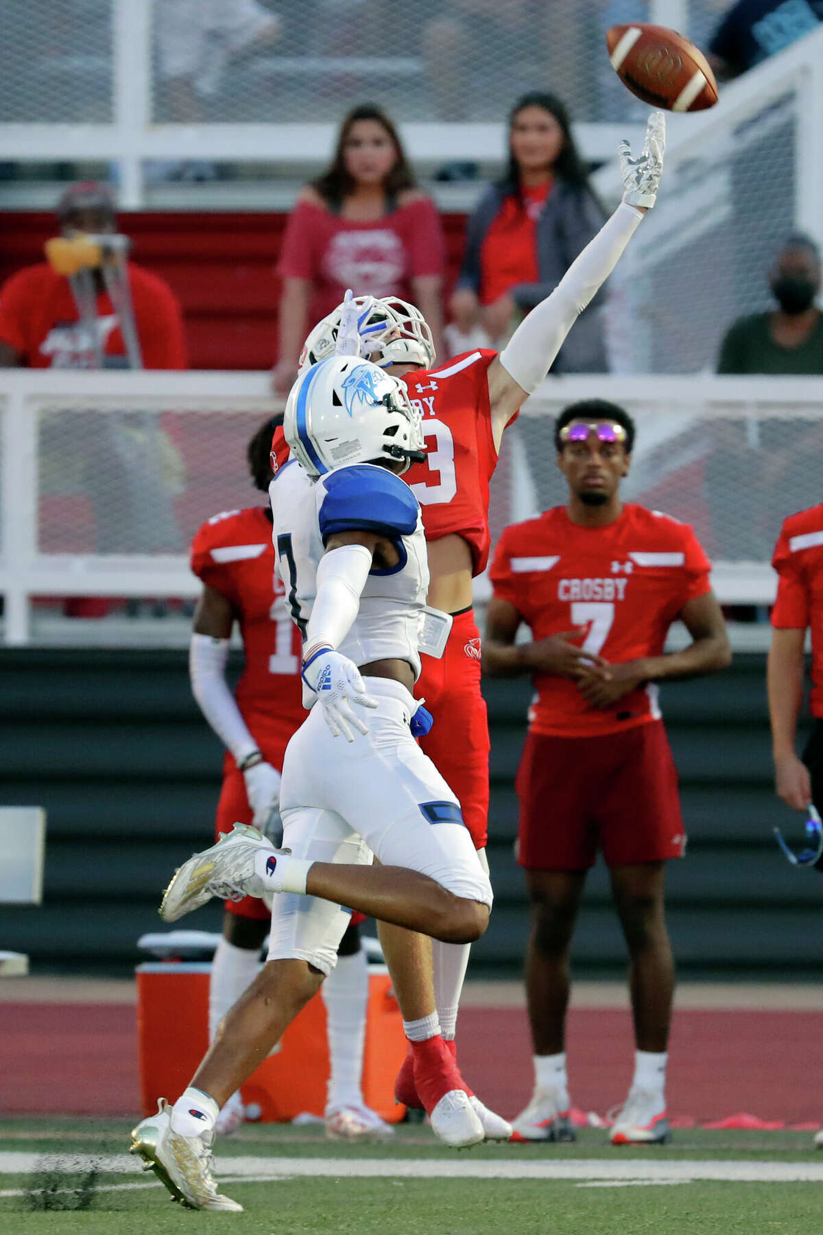 C.E. King Panthers roll past Crosby Cougars in season opener