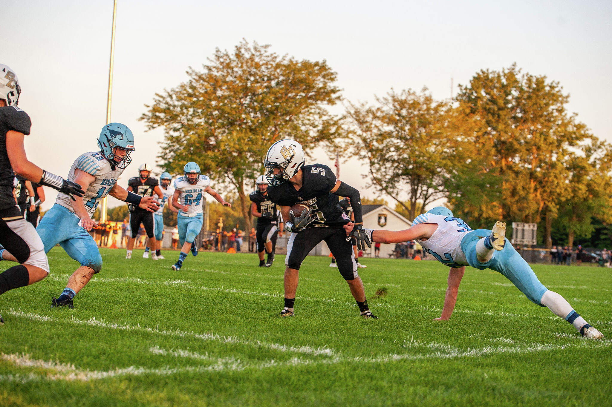 Football Roundup: Lancers win big, Meridian edges Beavers in OT