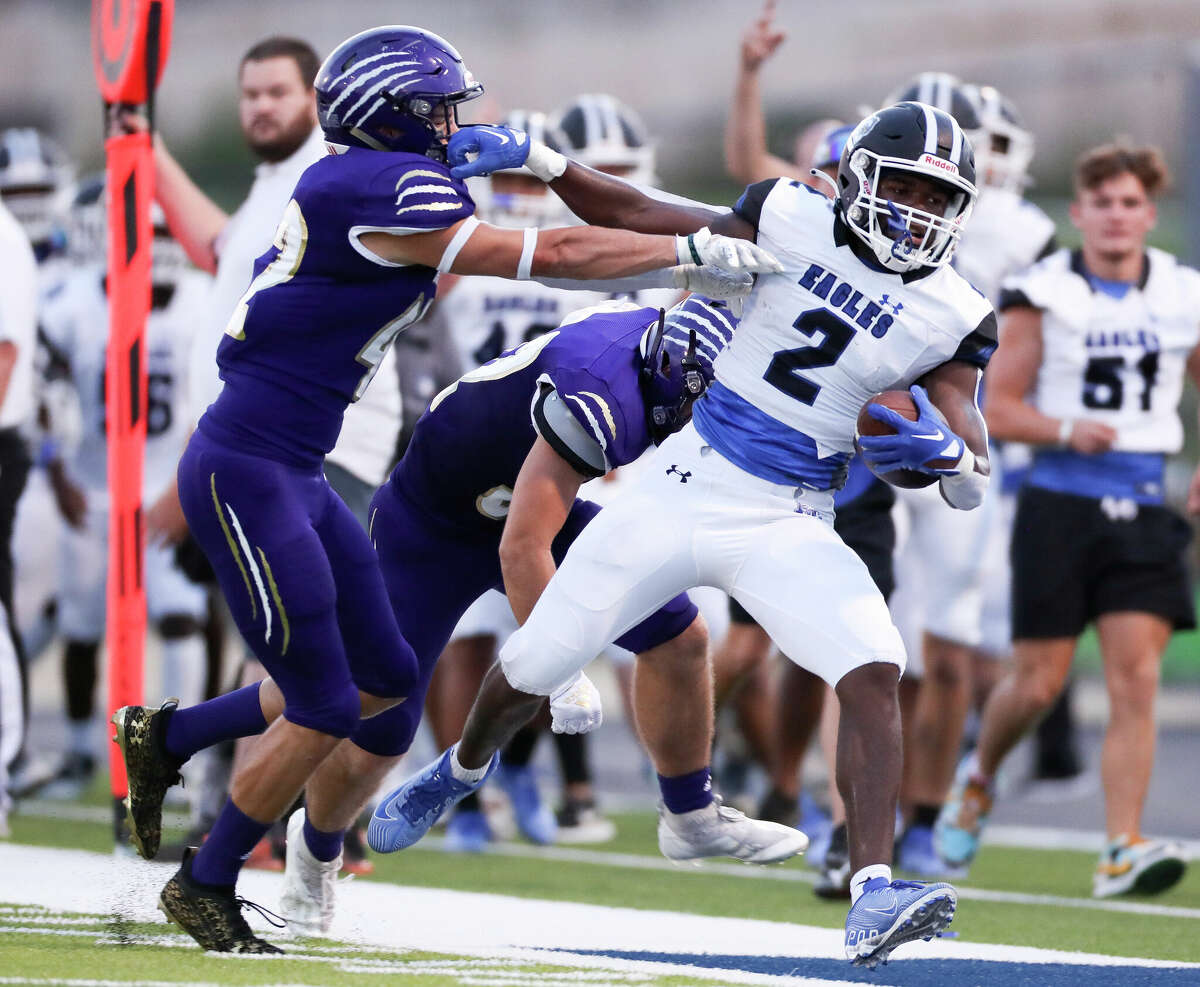 New Caney Eagles, Kedrick Reescano top Montgomery Bears