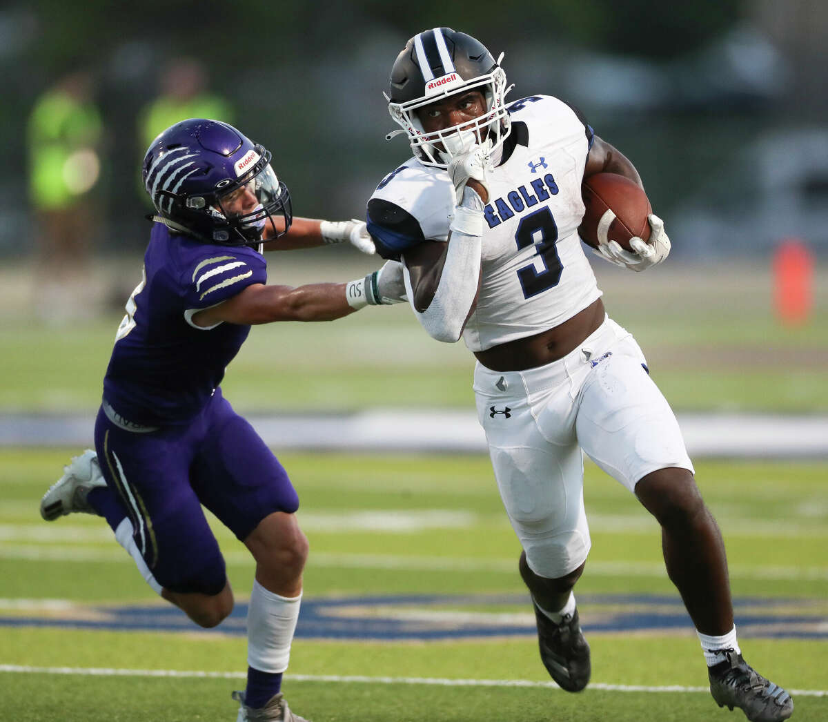 New Caney Eagles, Kedrick Reescano top Montgomery Bears