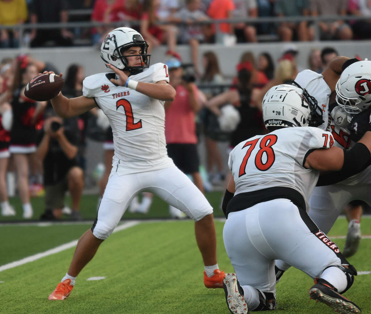 Edwardsville Tigers overcome 20-0 deficit to rally to beat Jackson in ...