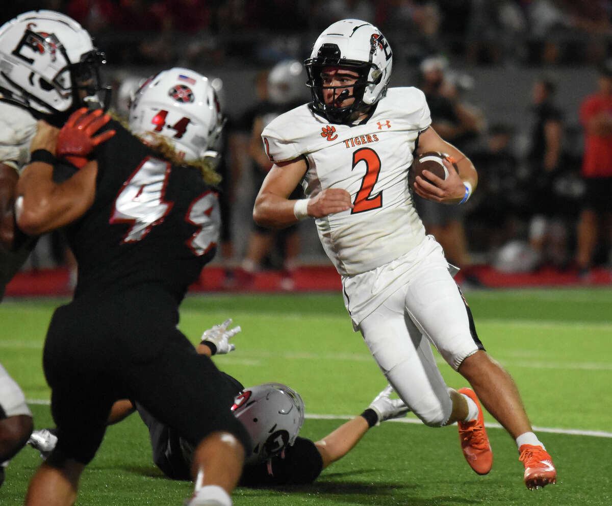Edwardsville Tigers overcome 20-0 deficit to rally to beat Jackson in ...