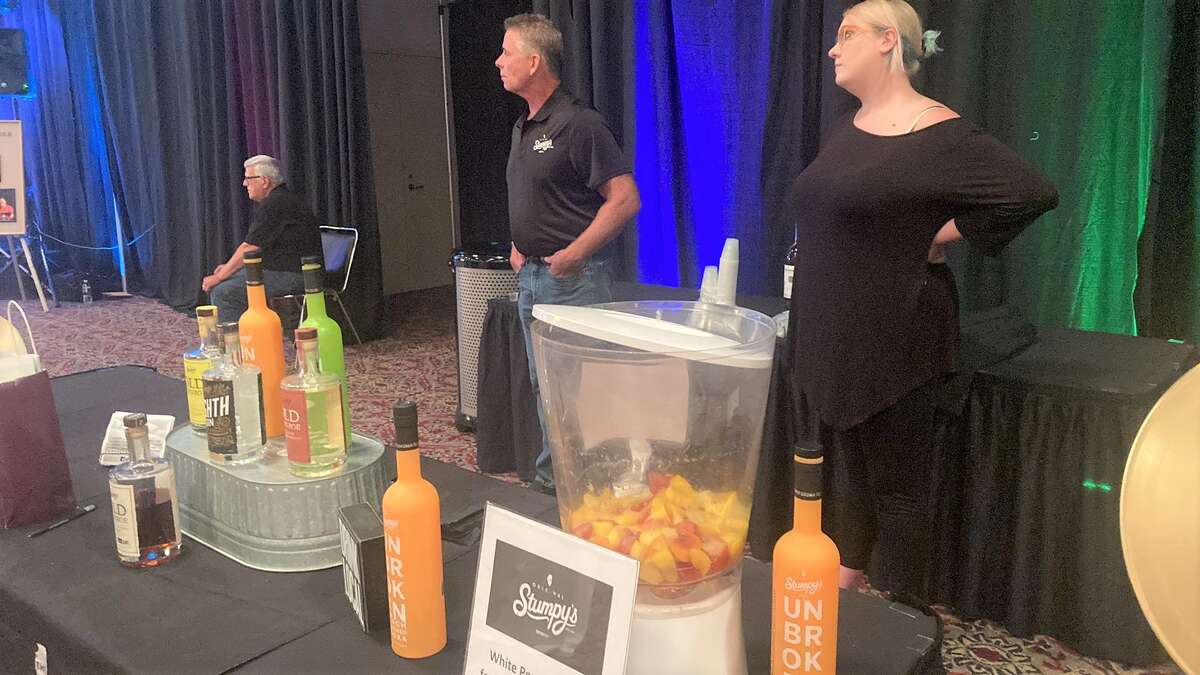 American Cancer Society Farm-To-Table features delicious dishes, honors ...