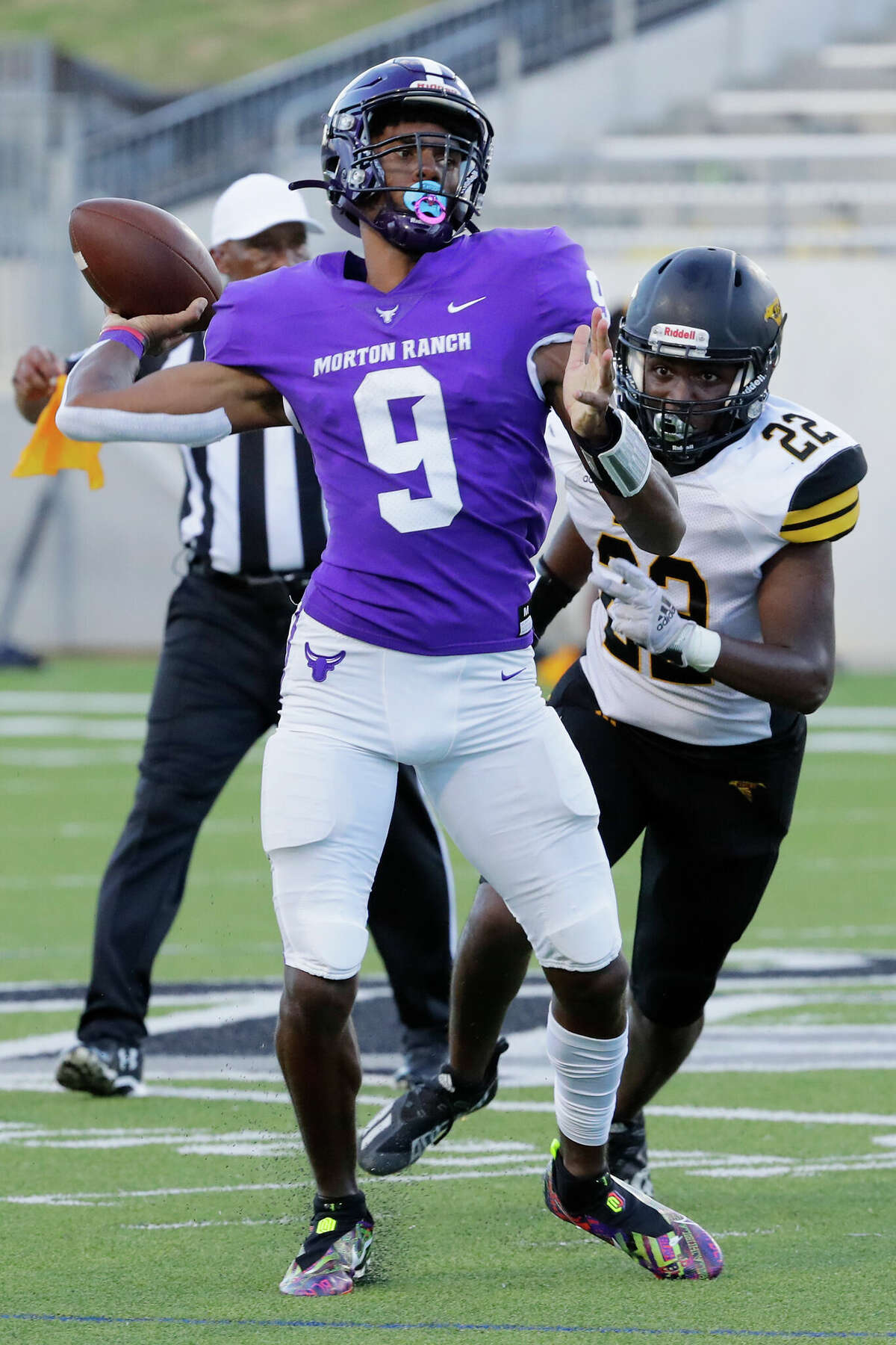 Morton Ranch Mavericks rally past Eisenhower Eagles